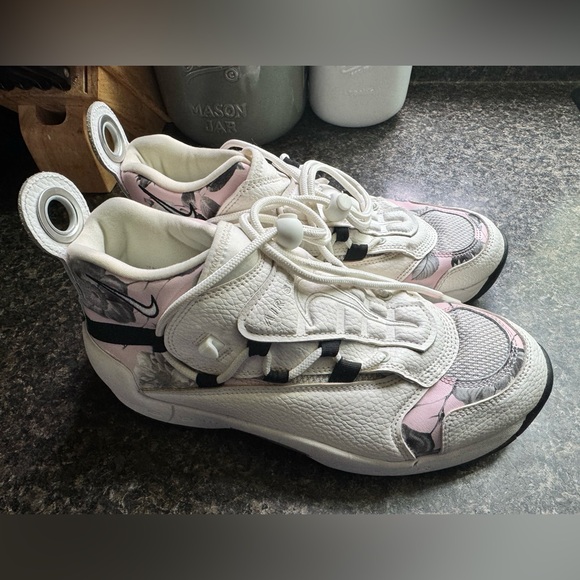 Nike | Shoes | Nike Air Swoopes Ii White Floral | Poshmark